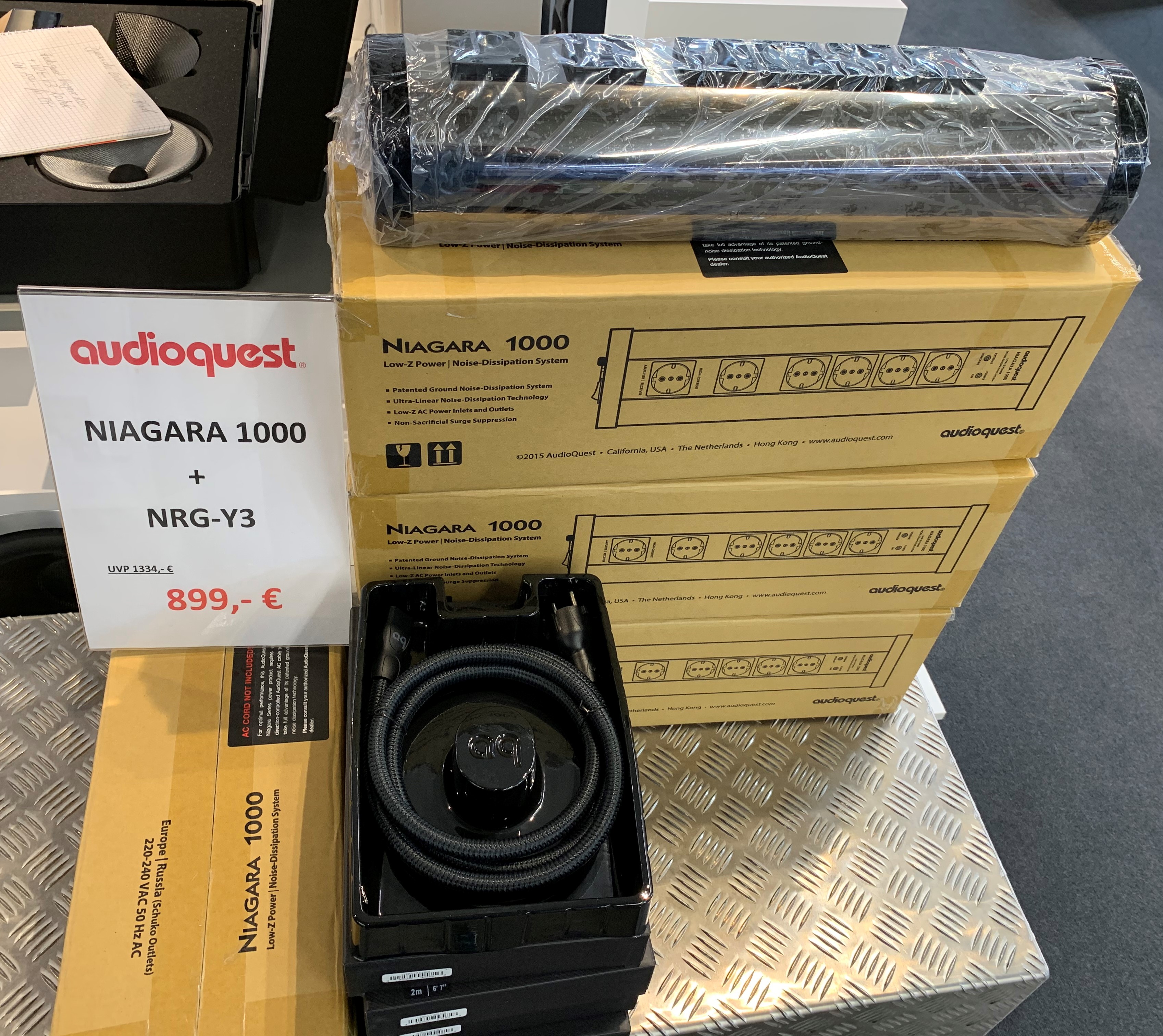 Audioquest Niagara 1000 + NRG-Y3 2-Meter !!NEU!! - Hifi und Highend ...